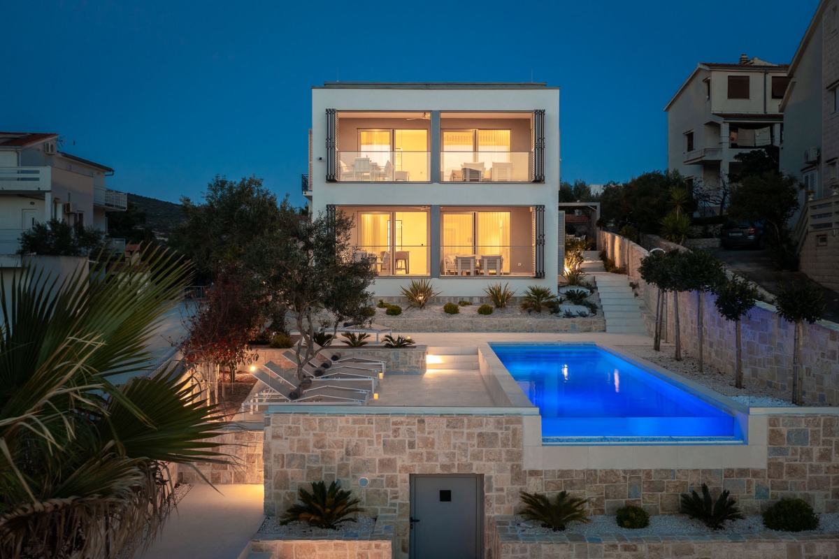 Krásná vila v Chorvatsku u moře - Almond Villas, ubytování v Itálii ...